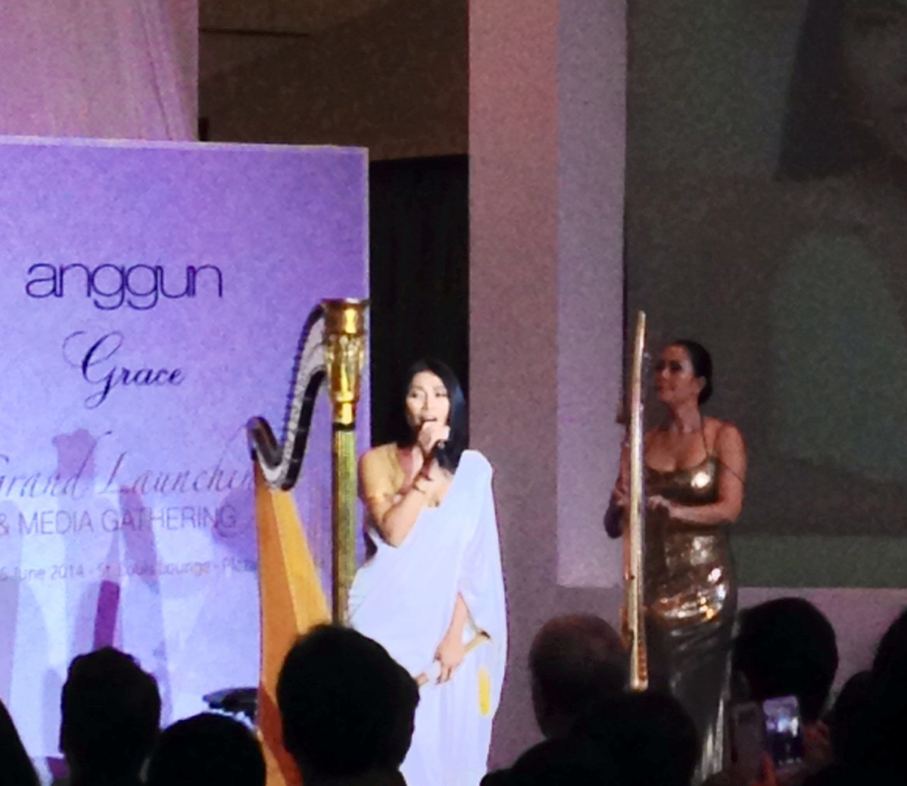 Anggun with Maya Hasan, Indonesia’s famous harpist – shintarosvita